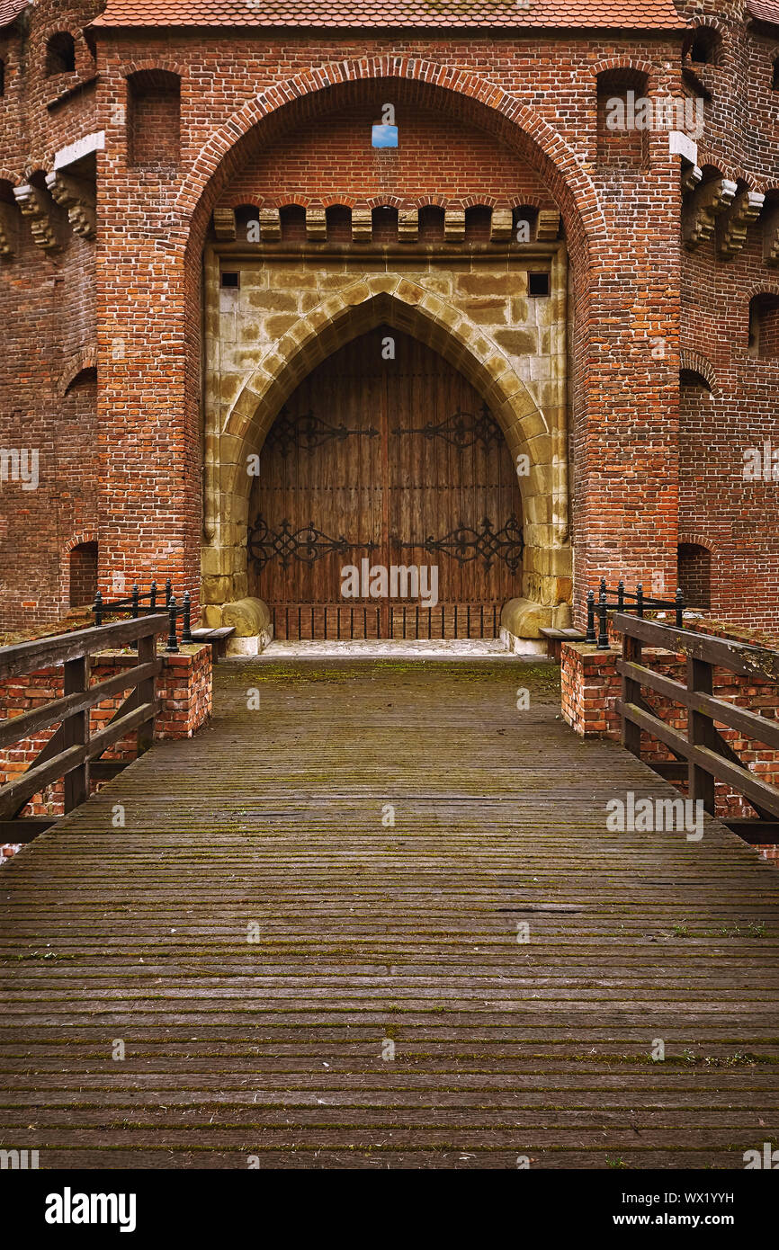 Defensive barbican hi-res stock photography and images - Alamy