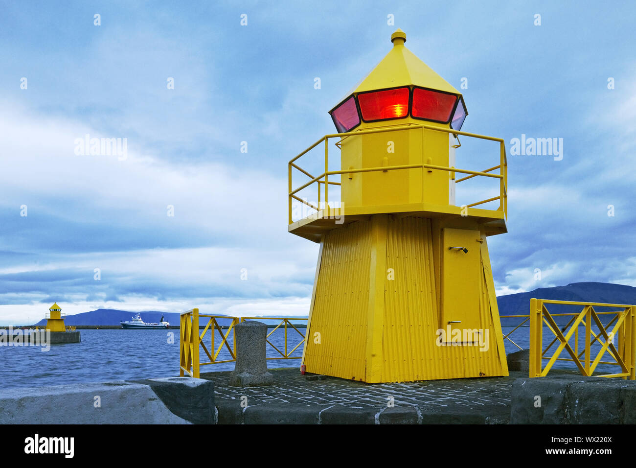 Lighthouse at the harbour entrance, Seltjarnarnes, Reykjavik, Iceland ...