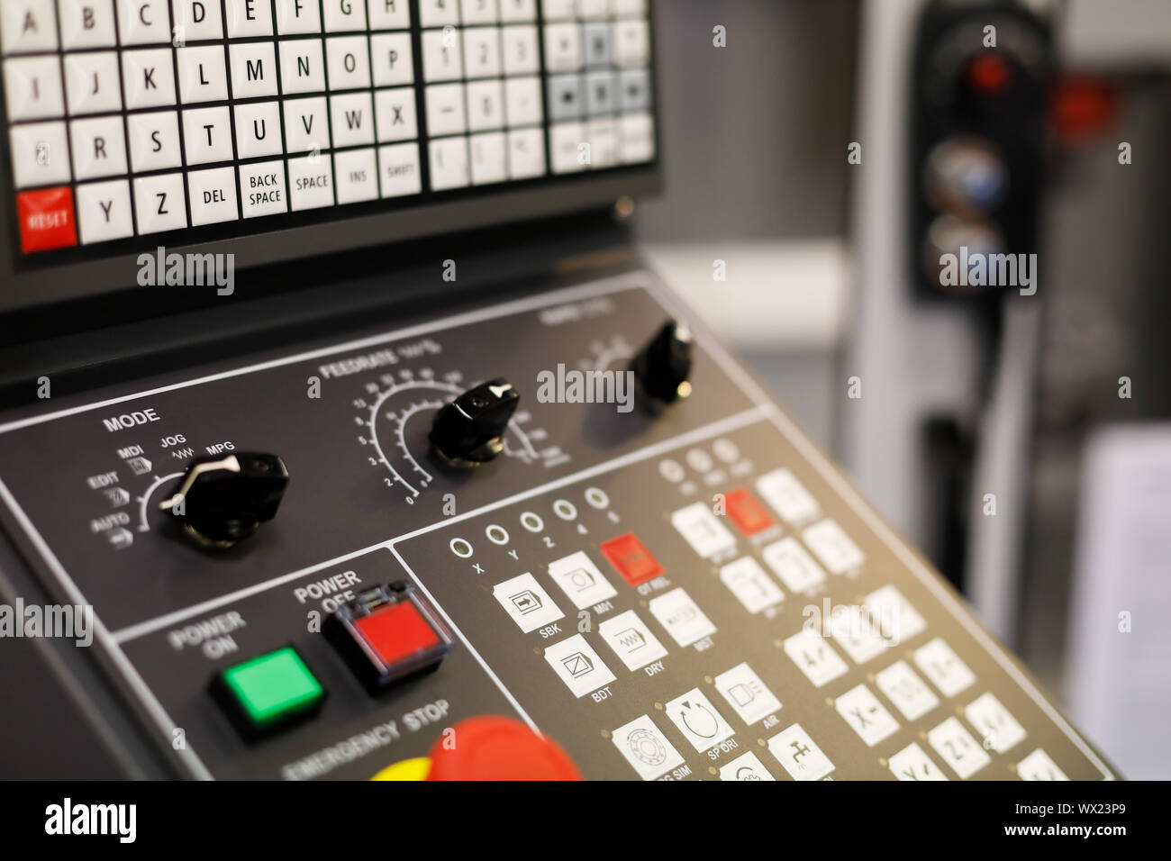 5 axis machine hi-res stock photography and images - Alamy