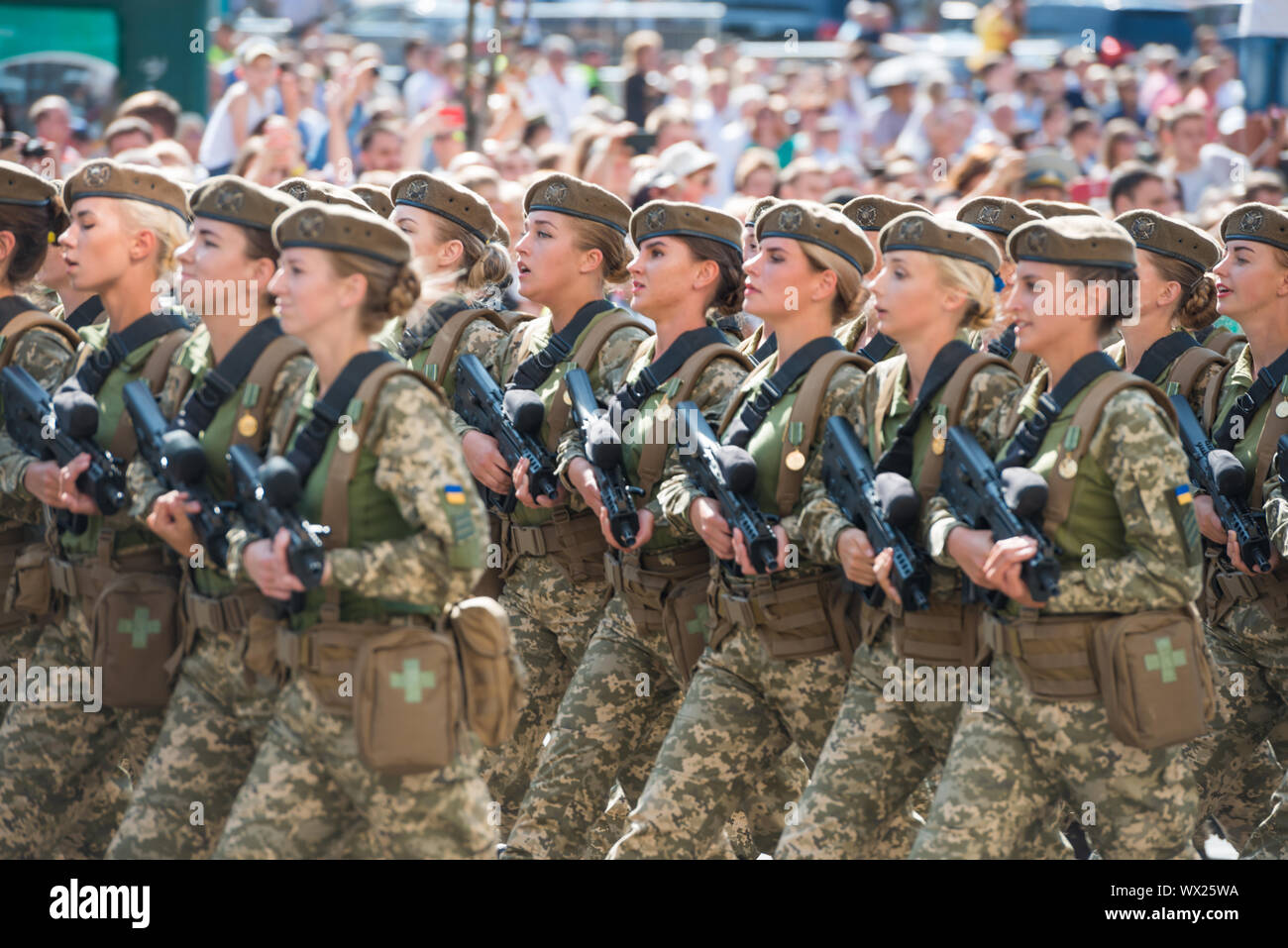 Ukrainian military uniform hi-res stock photography and images - Alamy