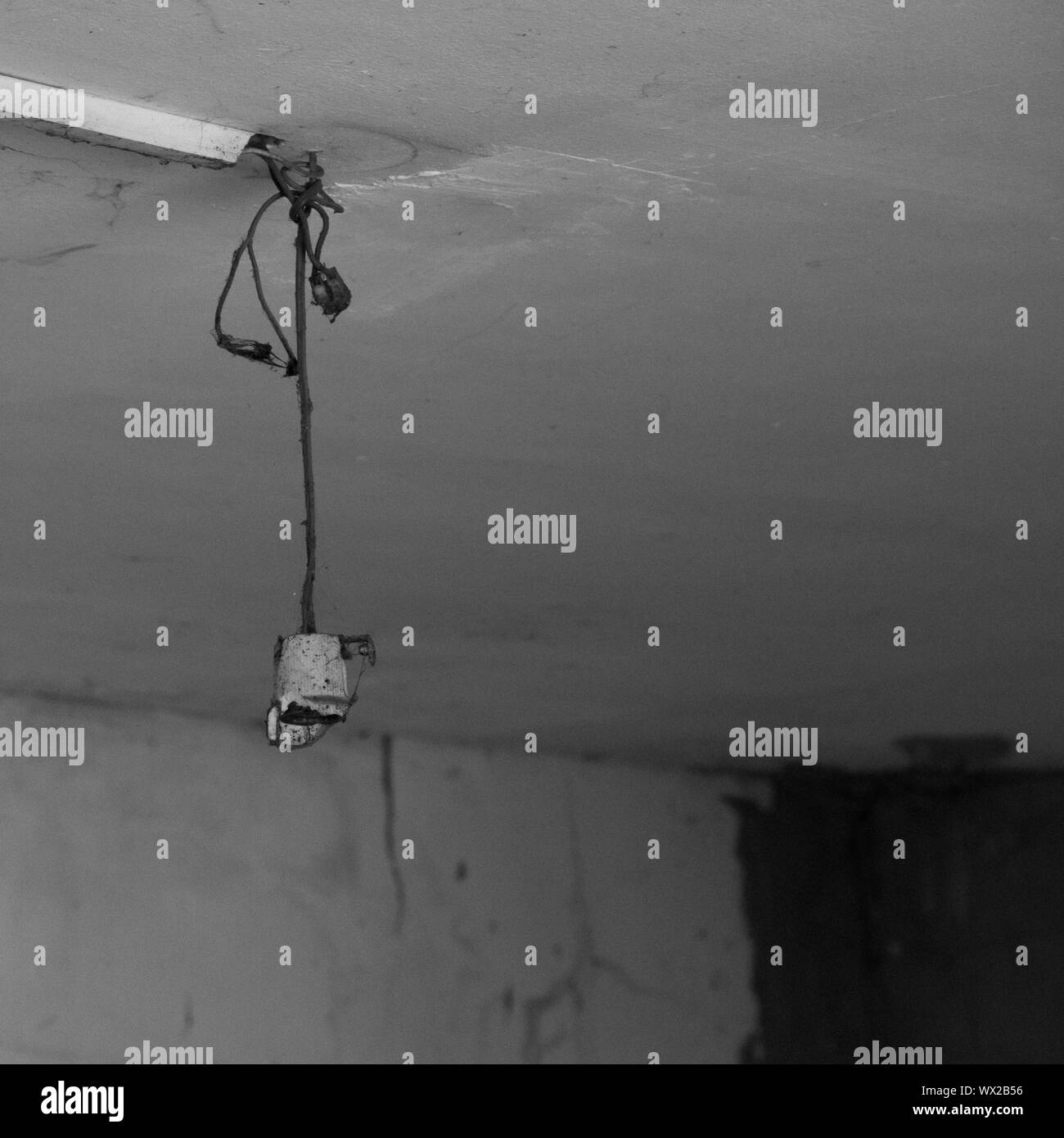 Light old socket hi-res stock photography and images - Alamy