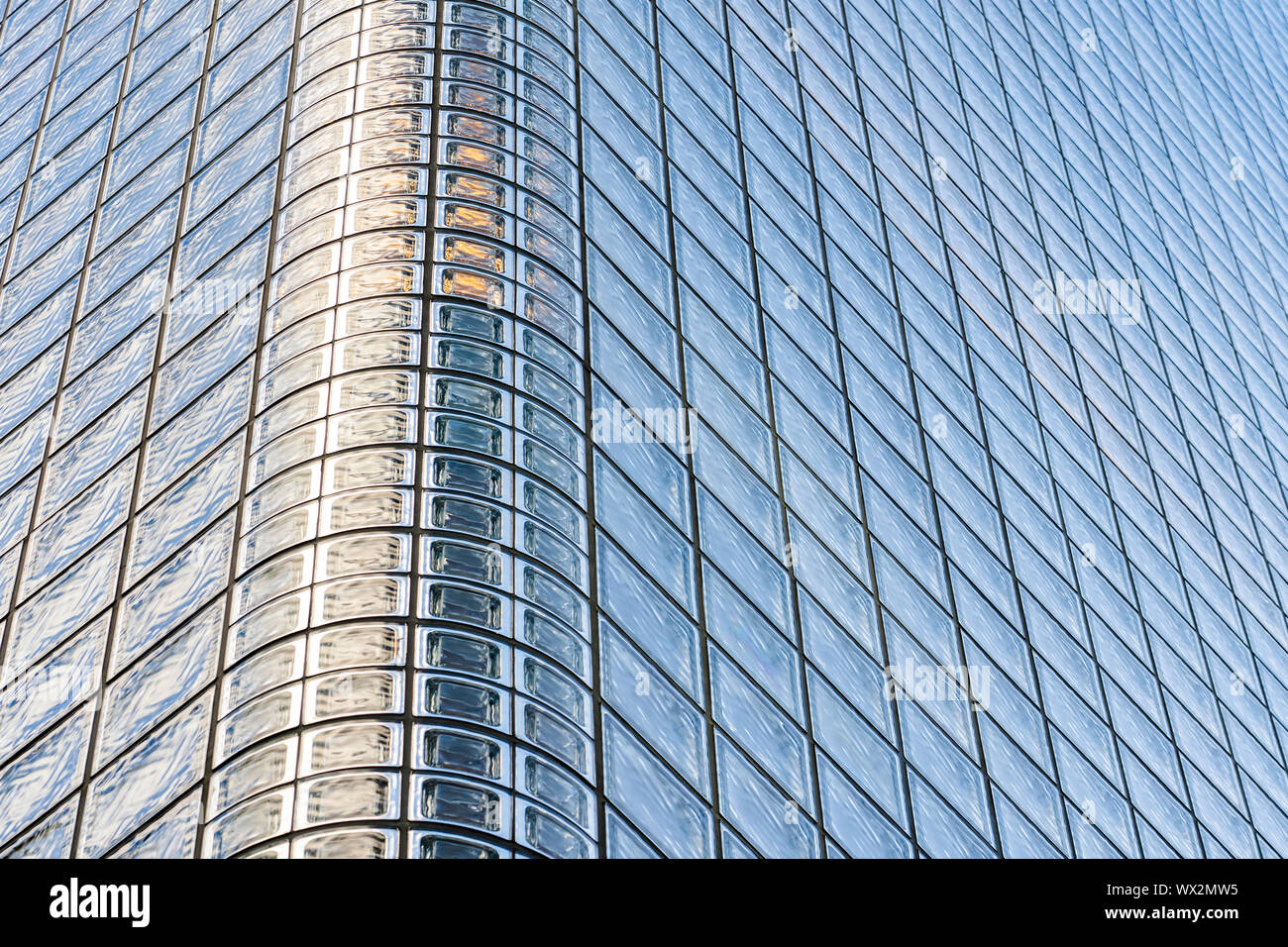 Glass wall blocks hi-res stock photography and images - Alamy