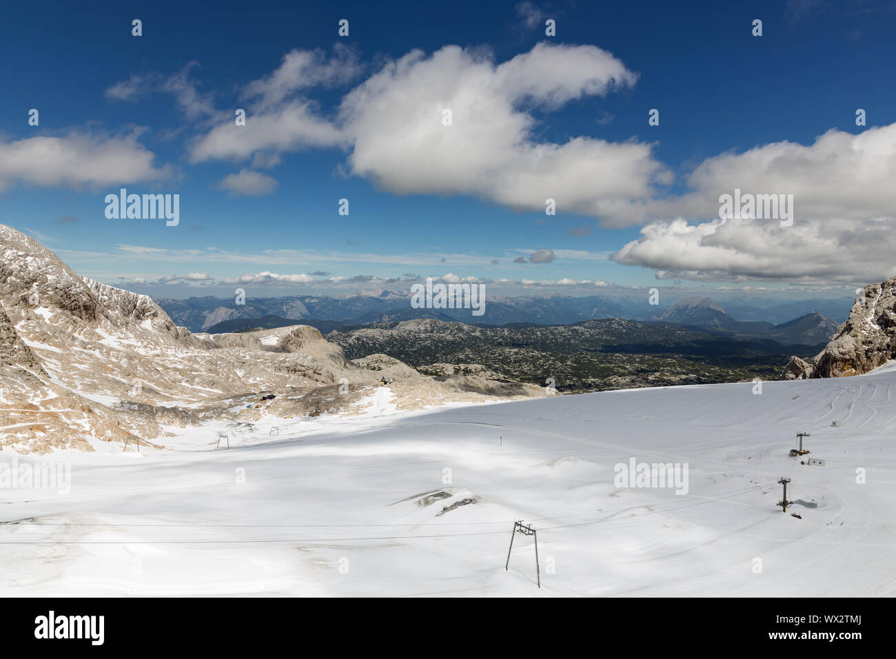 Aerial view the dachstein glacier hi-res stock photography and images ...