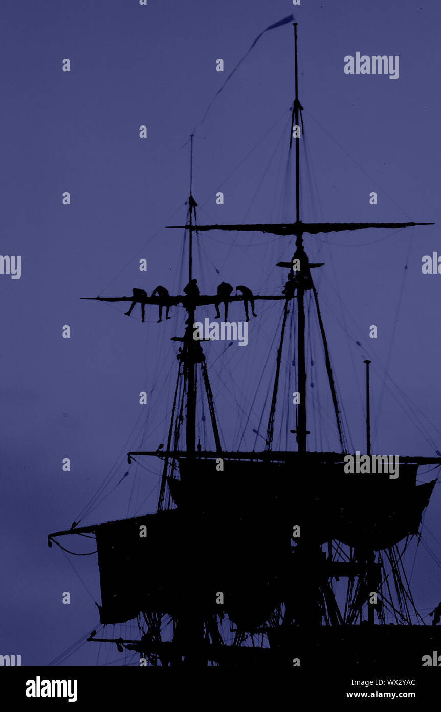 Top crosstrees hi-res stock photography and images - Alamy