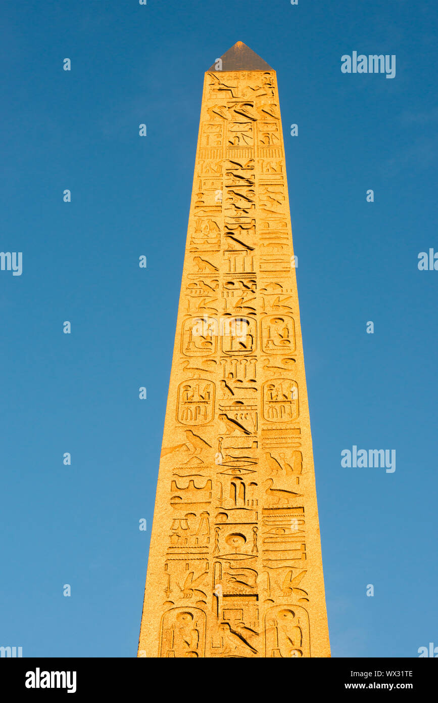 Obelisk of place de la concorde hi-res stock photography and images - Alamy