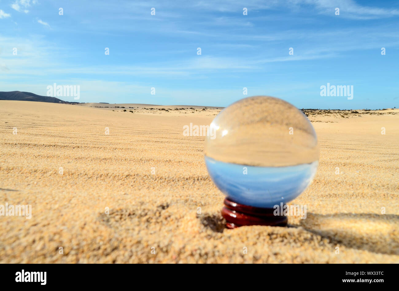 Object in the Dry Desert Stock Photo - Alamy