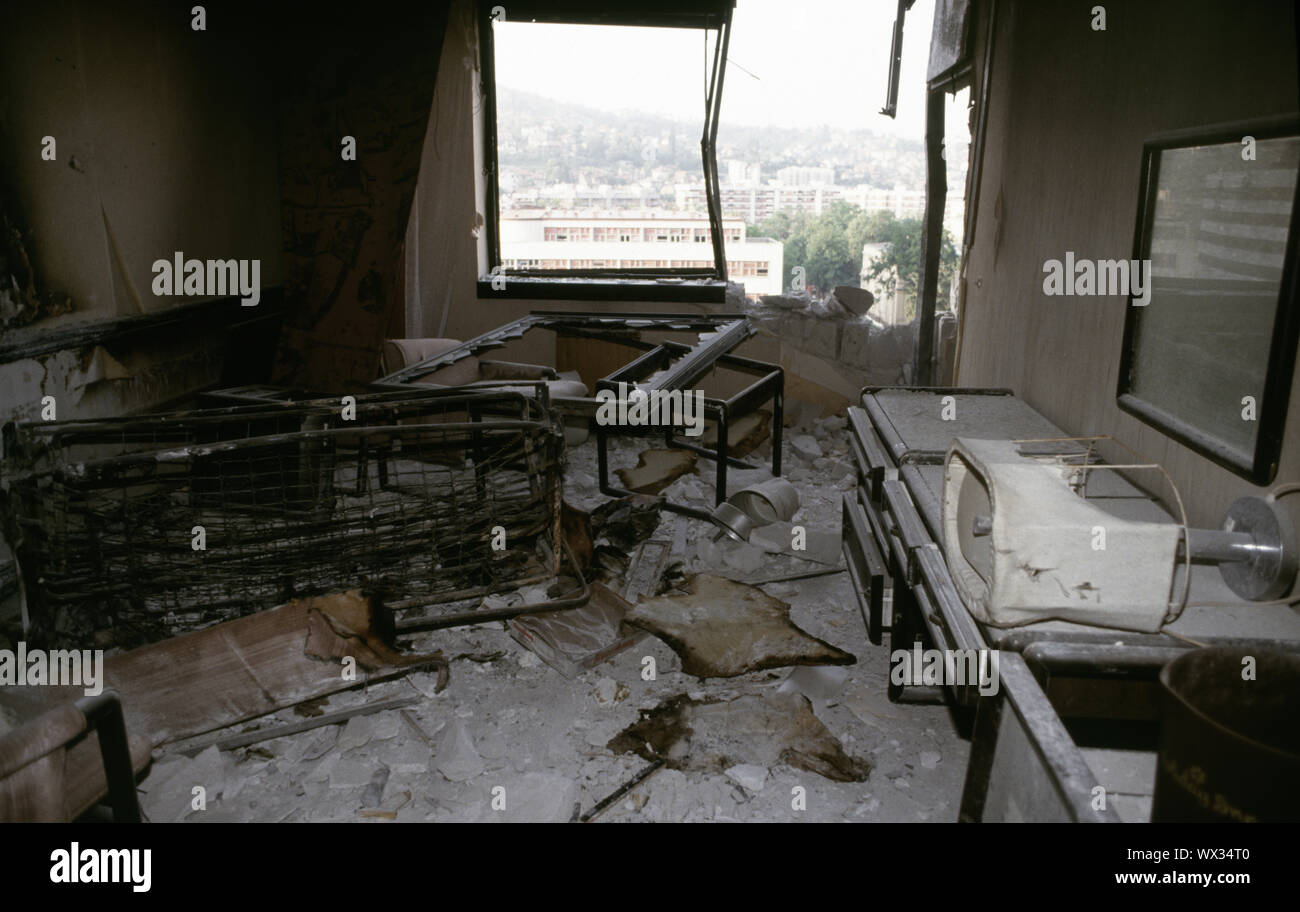 Sarajevo siege snipers hi-res stock photography and images - Alamy