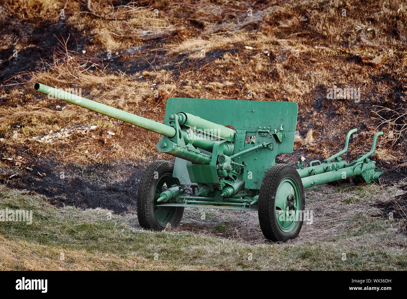 Artillery weapon system hi-res stock photography and images - Alamy