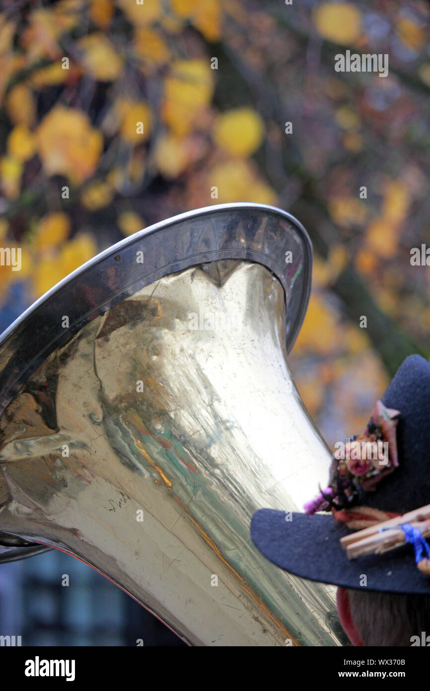 Musical instrument hi-res stock photography and images - Alamy