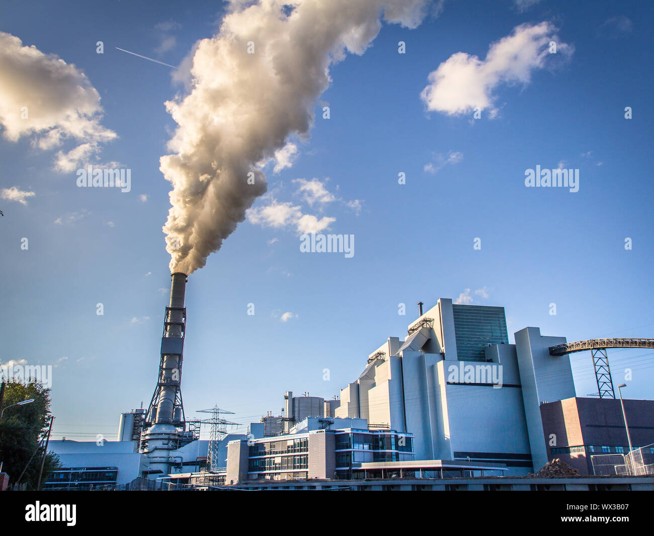 Particulate air pollution hi-res stock photography and images - Alamy