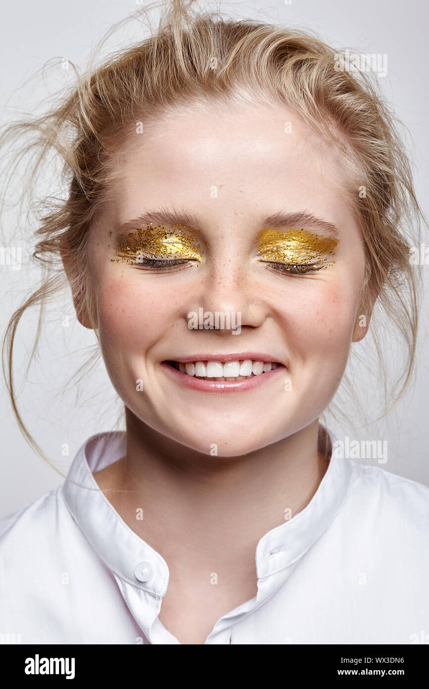 Smiling female face with closed eyes Stock Photo - Alamy