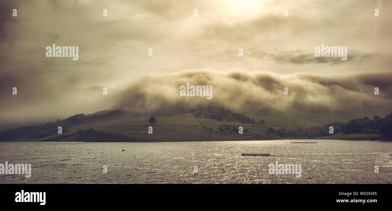 View of Dove Stone Reservoir in The Peak District Stock Photo - Alamy