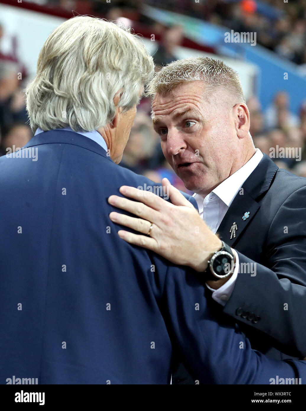 West Ham United manager Manuel Pellegrini (left) and Aston Villa ...