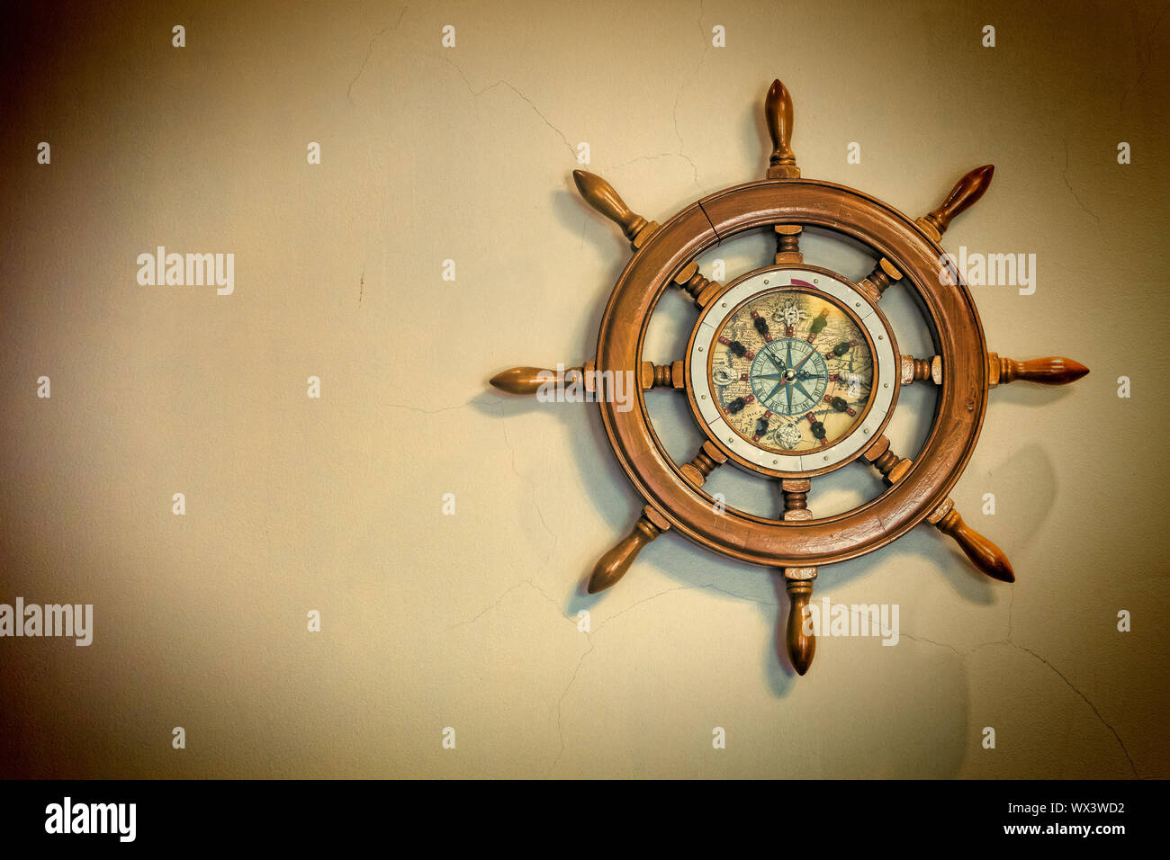 Ship's nautical steering wheel, ravel, sea navigation Stock Photo - Alamy