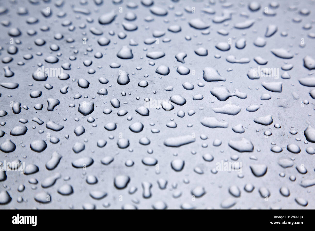 Water splash drops hi-res stock photography and images - Alamy