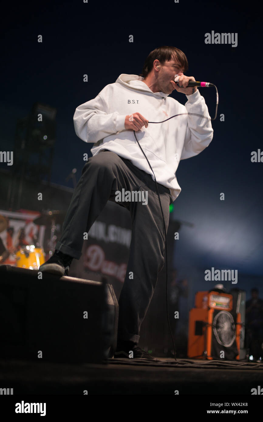 Cancer bats live in concert hi-res stock photography and images - Alamy