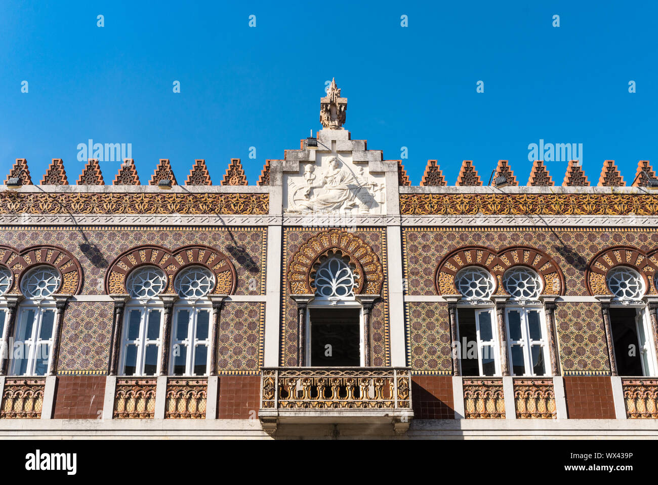 Factory house oporto portugal hi-res stock photography and images - Alamy