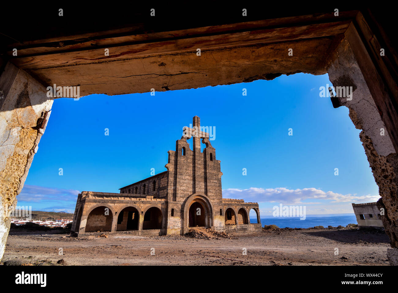 Empty military base hi-res stock photography and images - Alamy