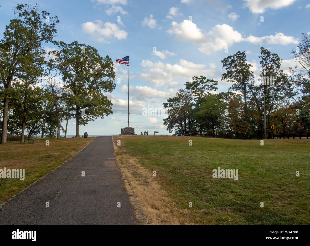 flag in state park in North America USA in the fall Stock Photo - Alamy
