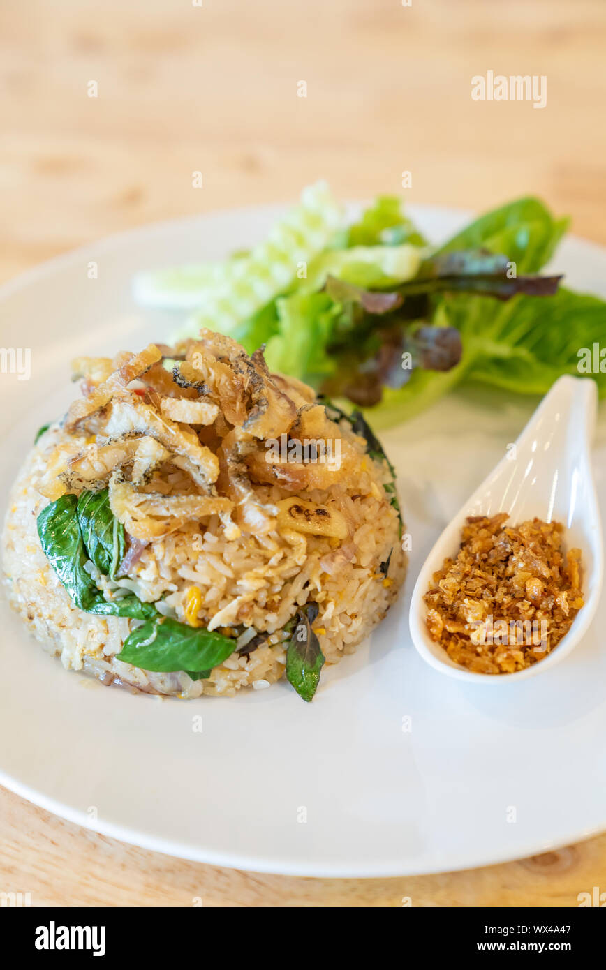 Fried rice fish Stock Photo - Alamy