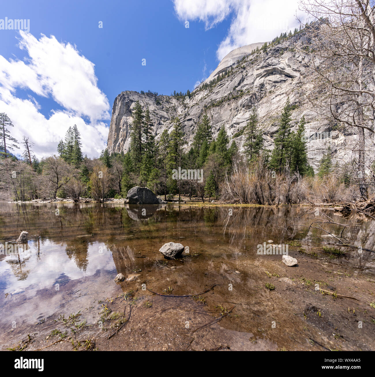 Yosemite massif hi-res stock photography and images - Alamy