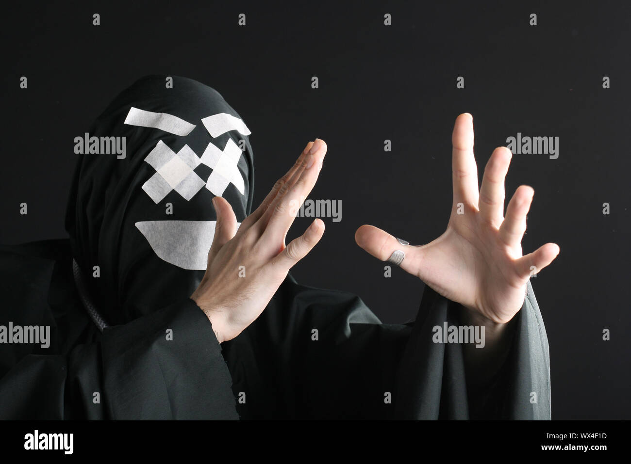Men performing mime hi-res stock photography and images - Alamy
