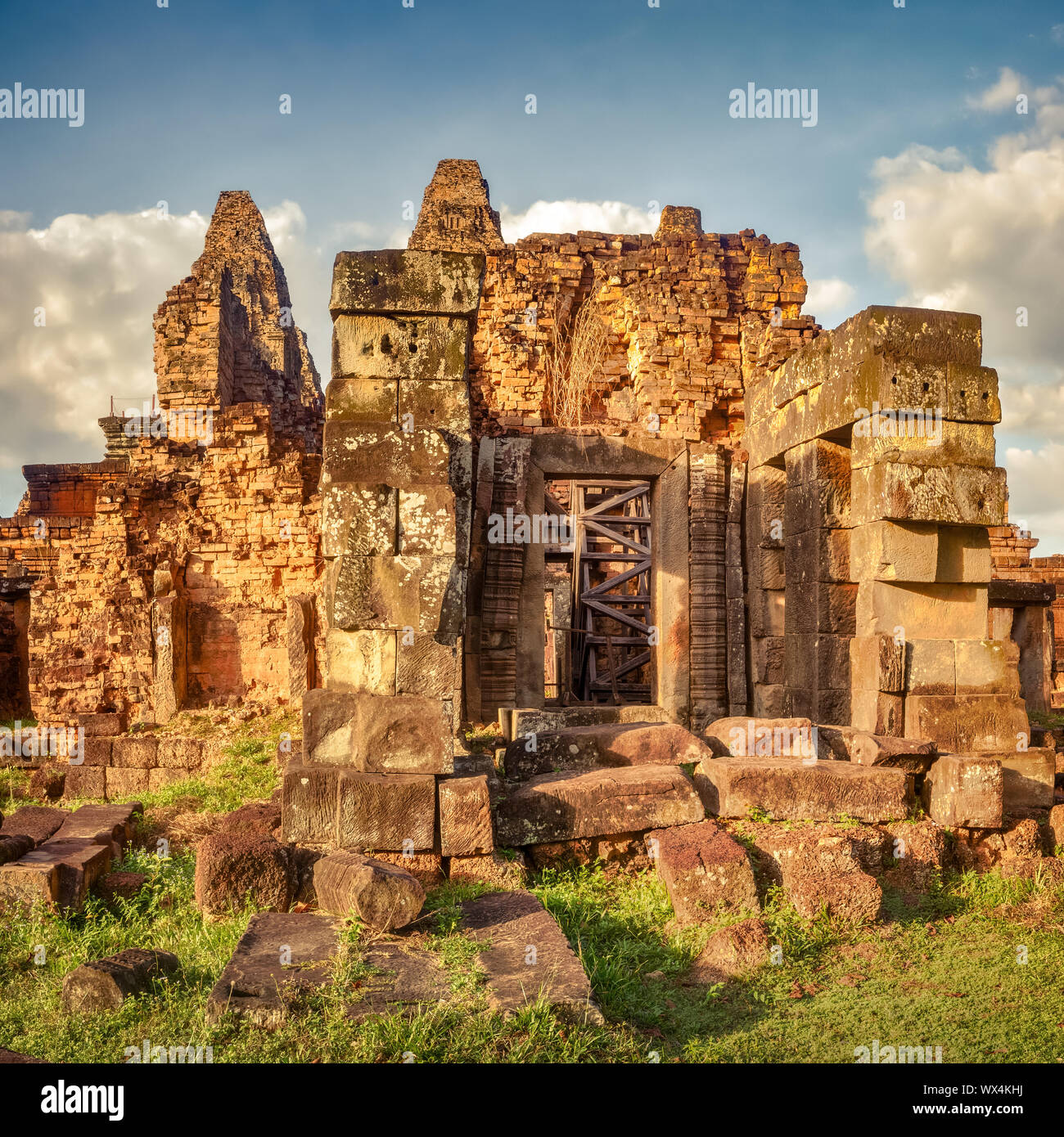 Pre Rup temple at sunset. Siem Reap. Cambodia Stock Photo - Alamy