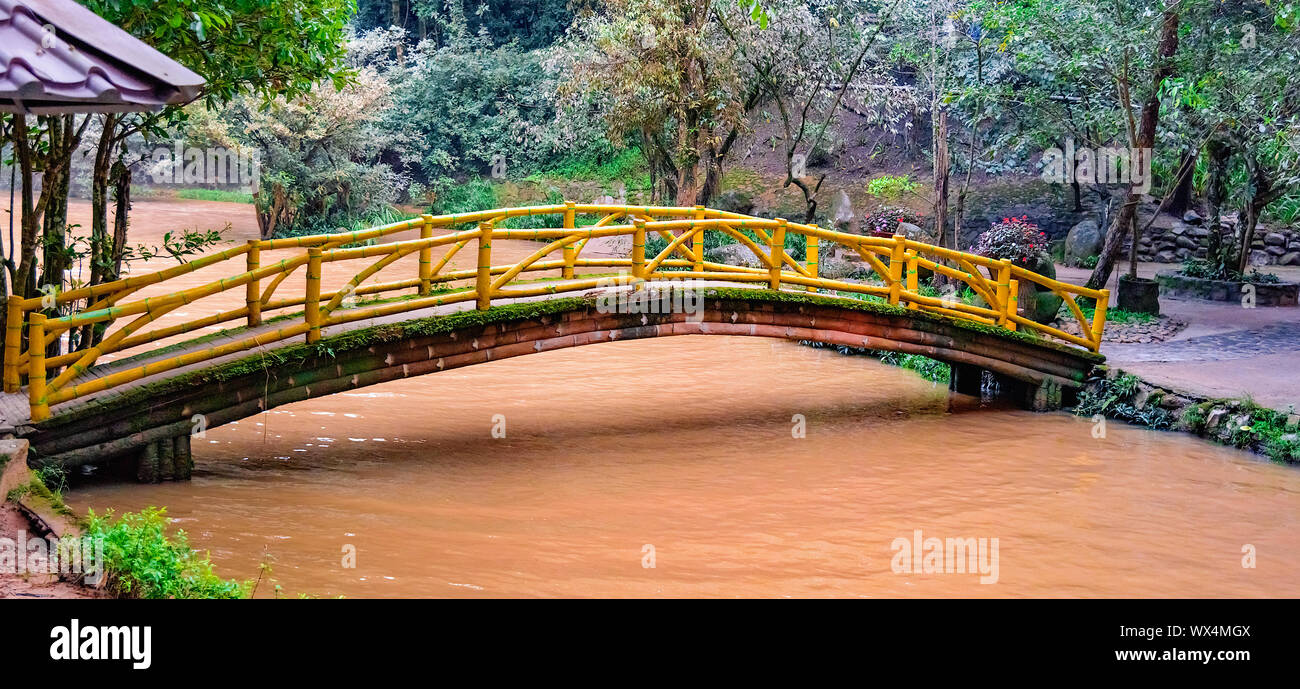 Pedestrian path across river hi-res stock photography and images - Alamy