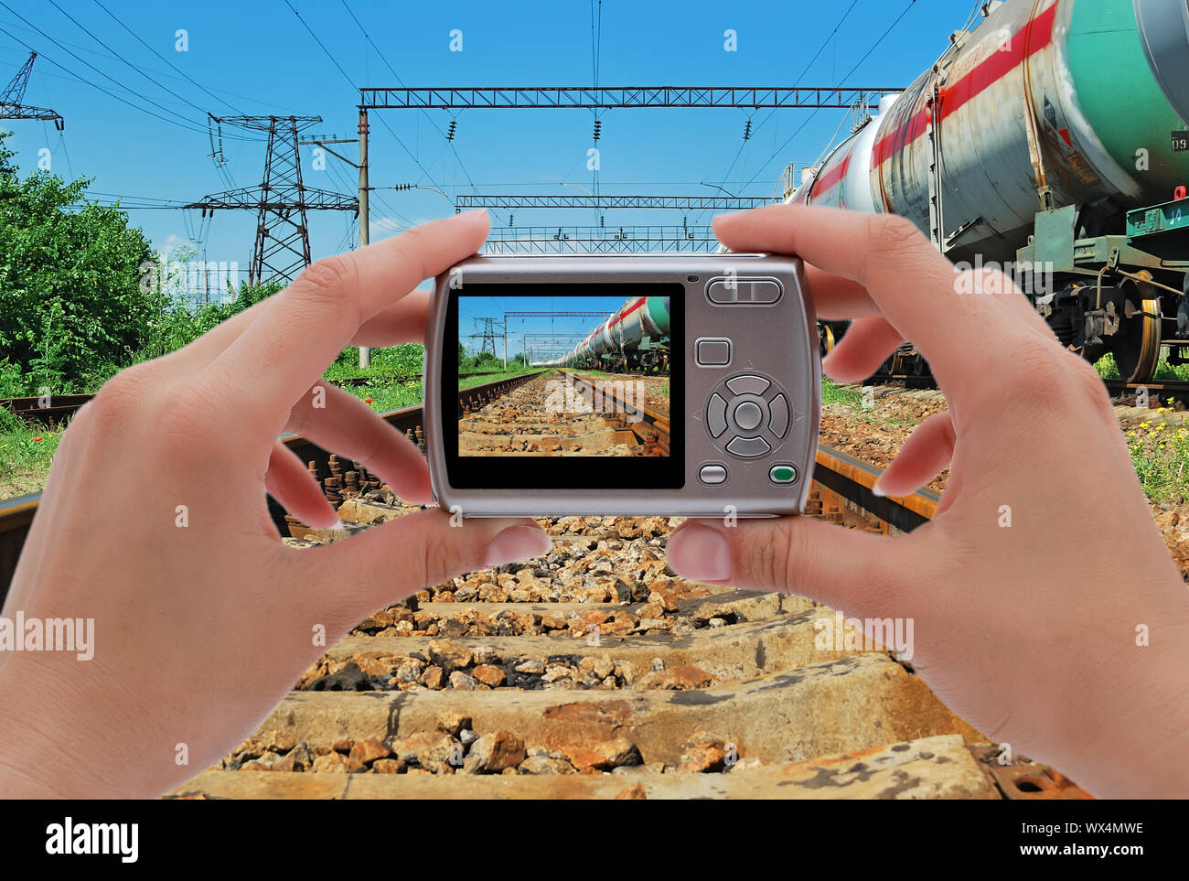 Train container camera hi-res stock photography and images - Alamy
