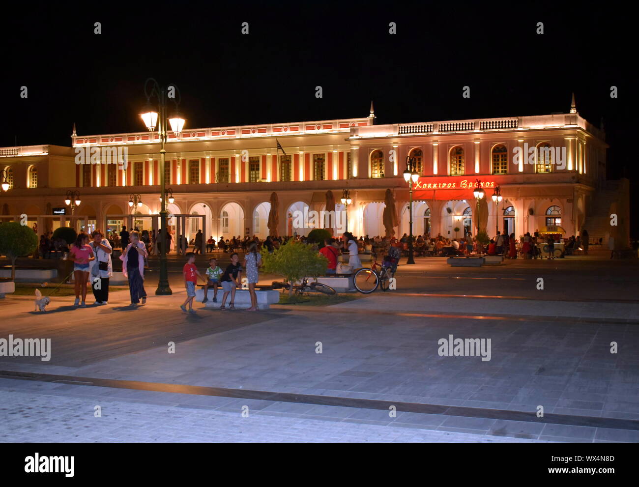 people, walk, street, city, cafe, restaurant Stock Photo - Alamy