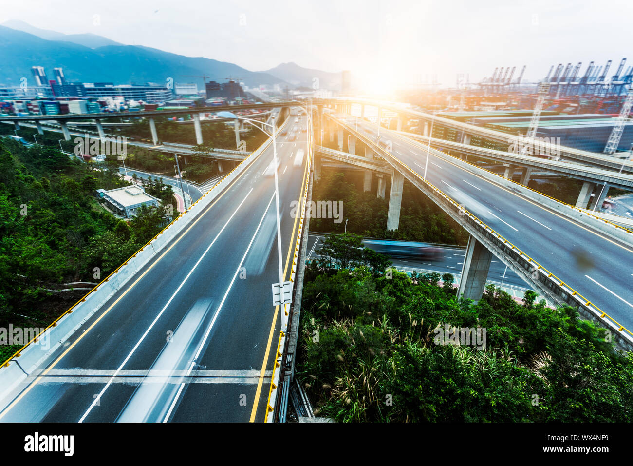 Car crossing city bridge night hi-res stock photography and images - Alamy