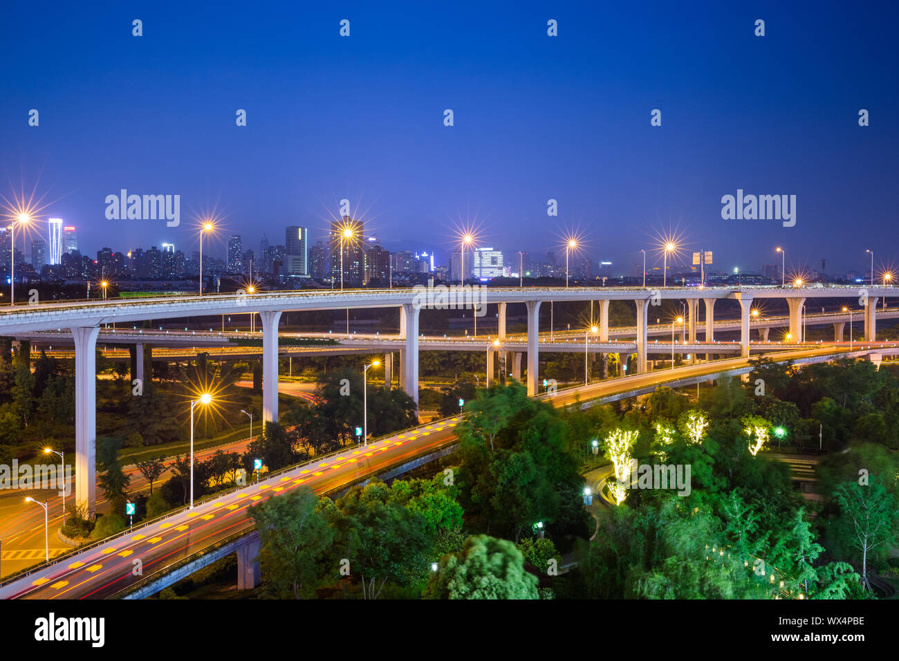 overpass at night Stock Photo - Alamy