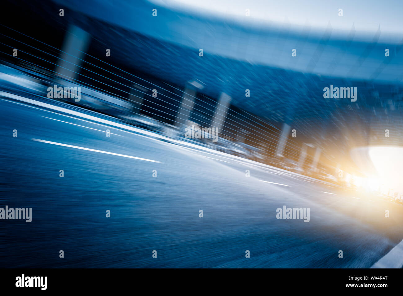 Driving to airport hi-res stock photography and images - Alamy