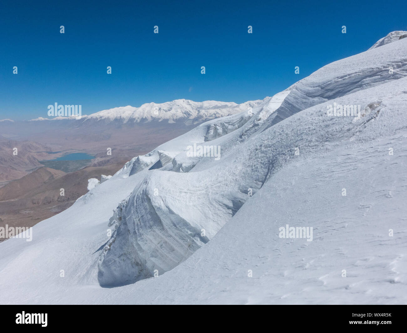 peak of Muztagh Ata, china Stock Photo - Alamy