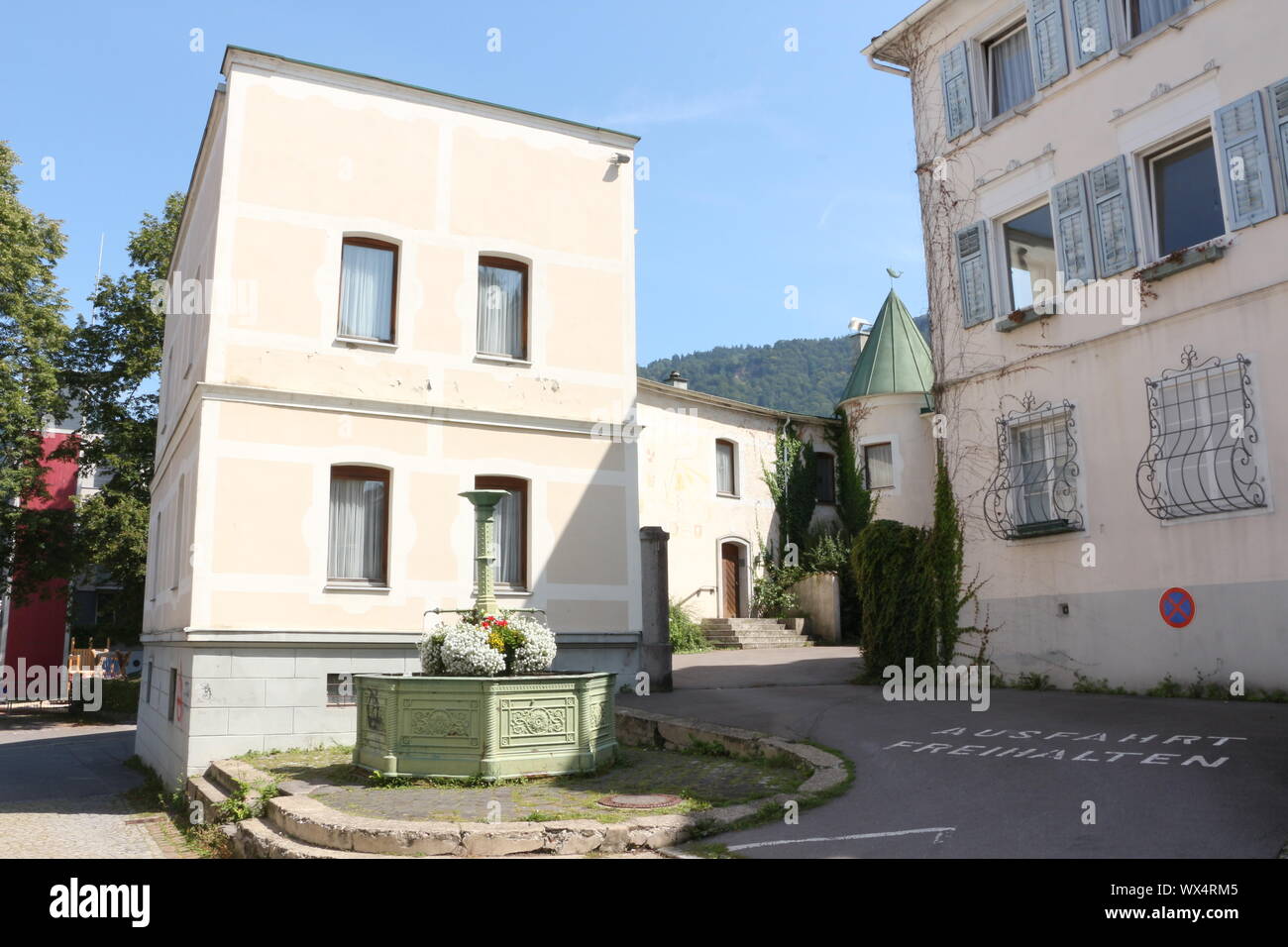 Historische Gebäude in der Altstadt von Bregenz am Bodensee Stock Photo ...