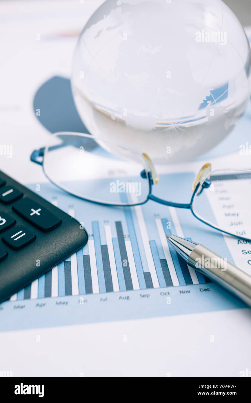 Presentation graphic hi-res stock photography and images - Alamy