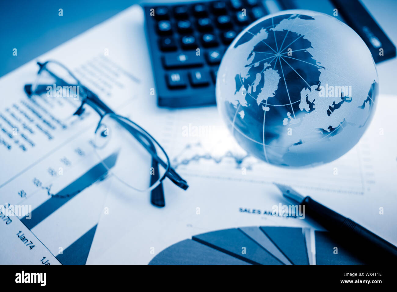 Data analysis presentation hi-res stock photography and images - Alamy