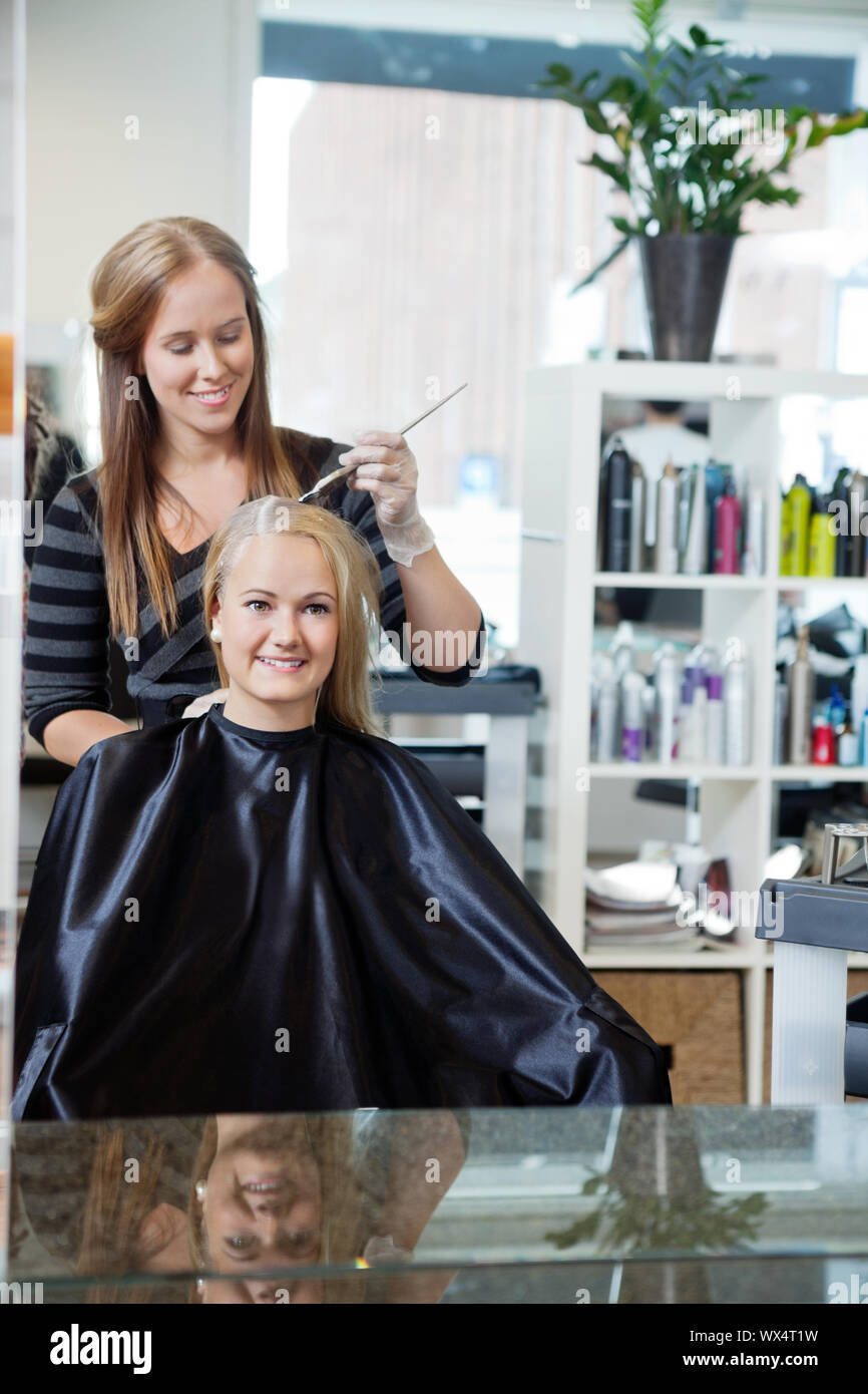 Applying highlights hi-res stock photography and images - Alamy