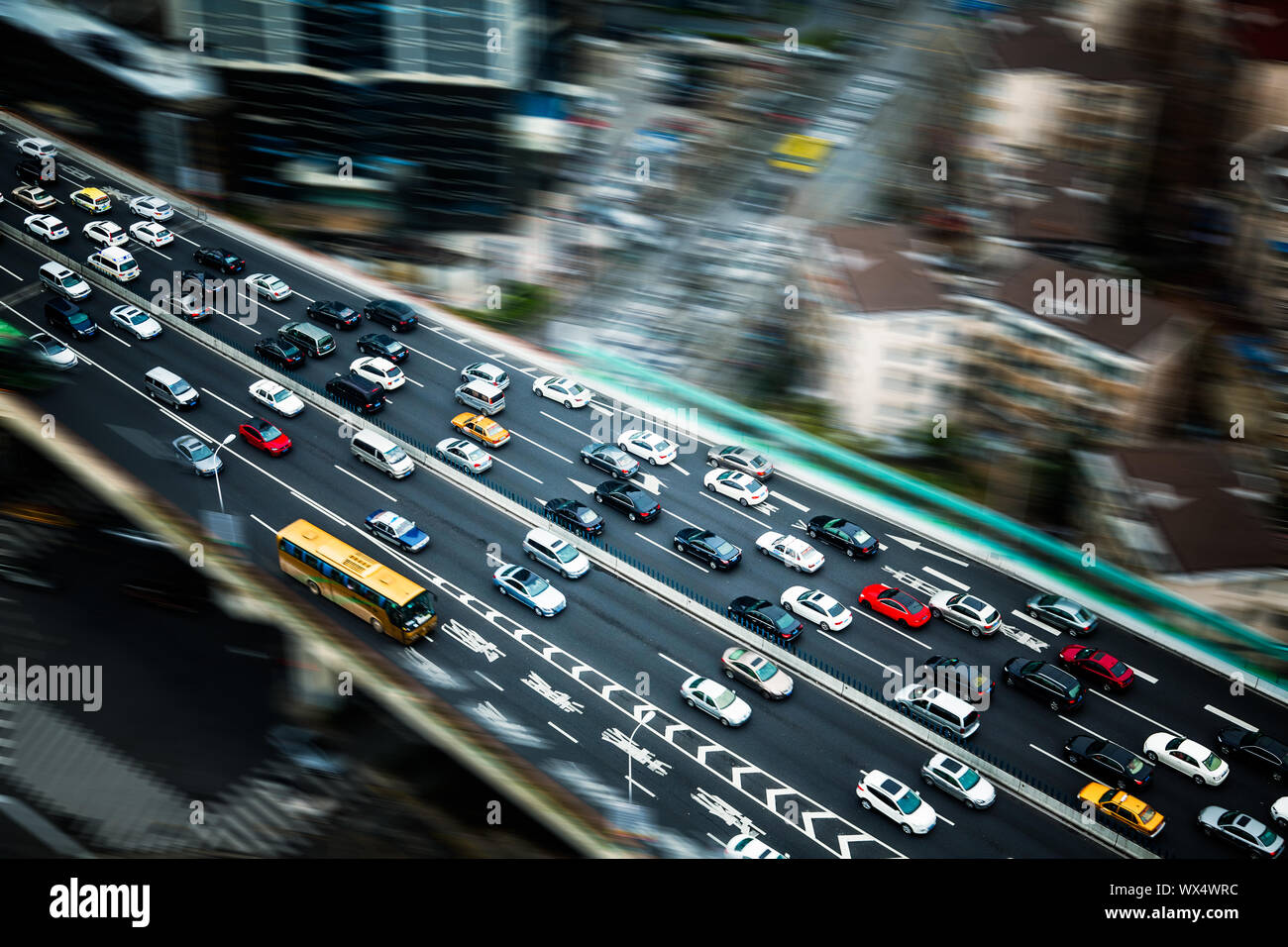 traffic at night Stock Photo - Alamy