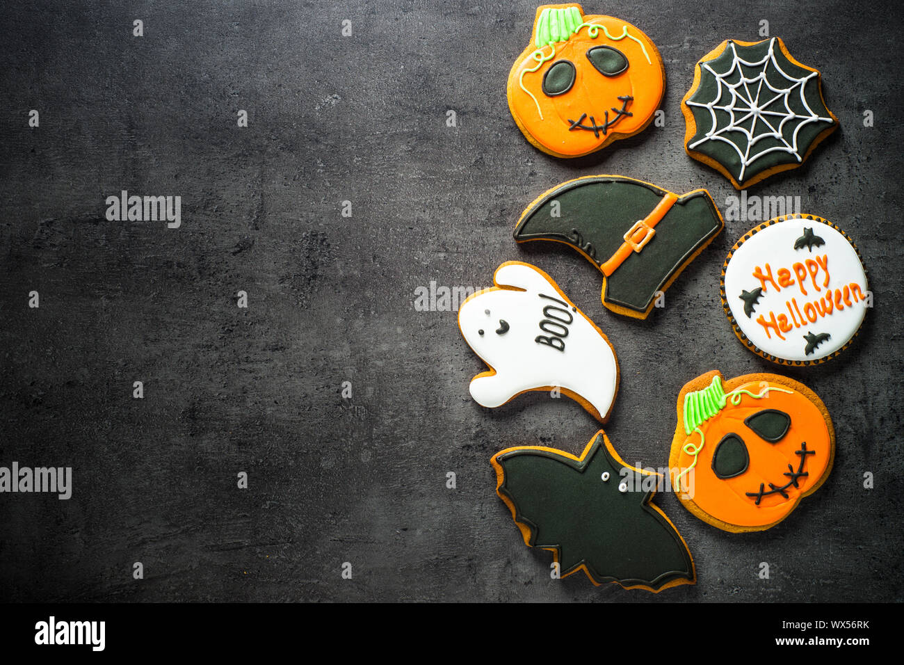 Halloween Gingerbread Cookies at black Stock Photo - Alamy