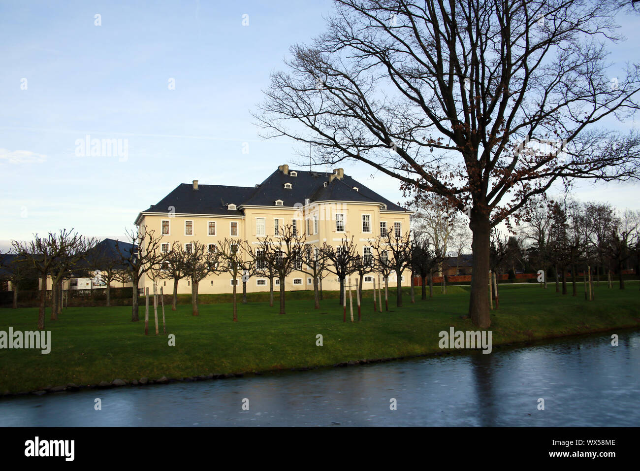 Castle miel hi-res stock photography and images - Alamy