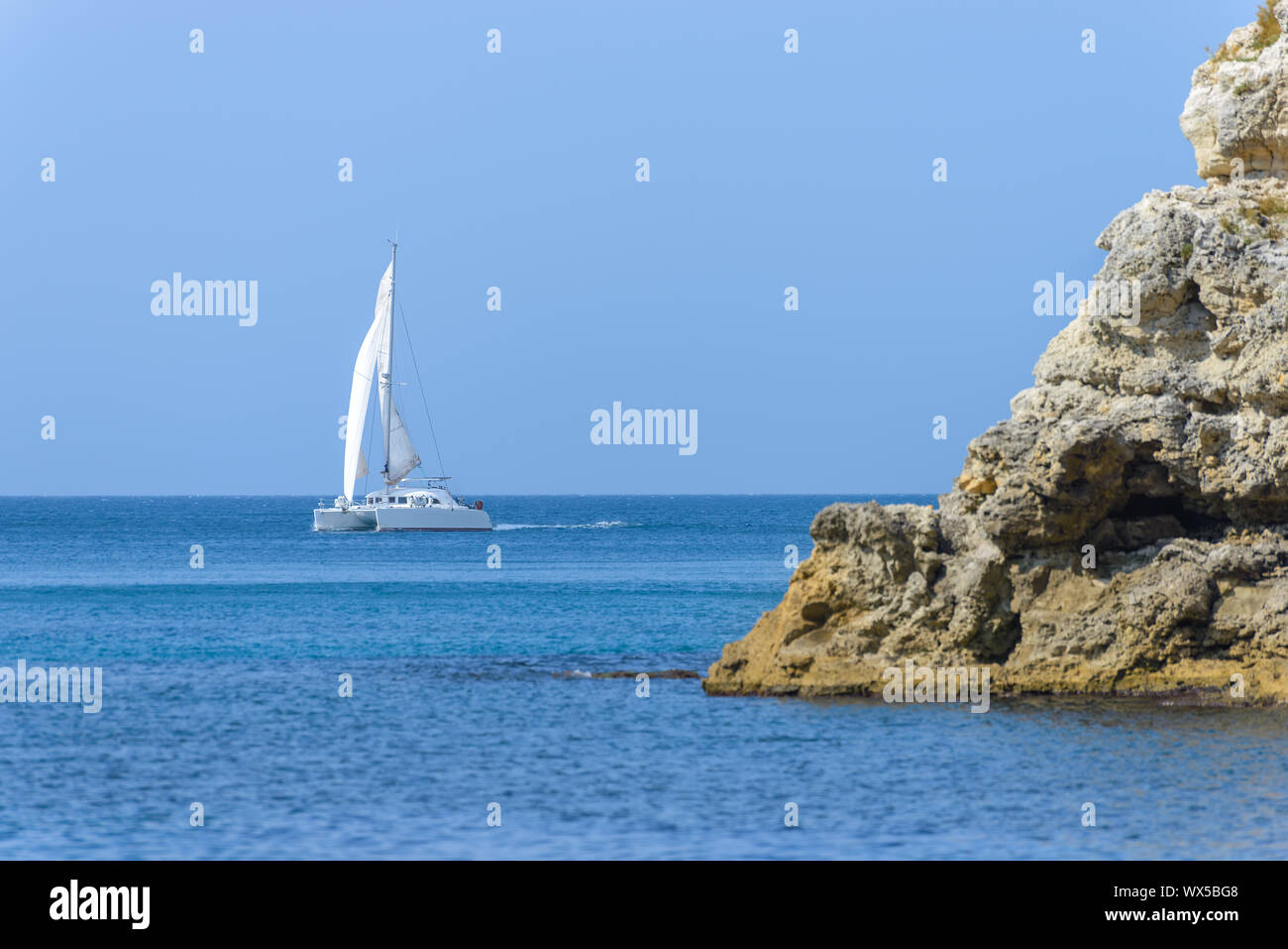 White sailing yacht Stock Photo - Alamy