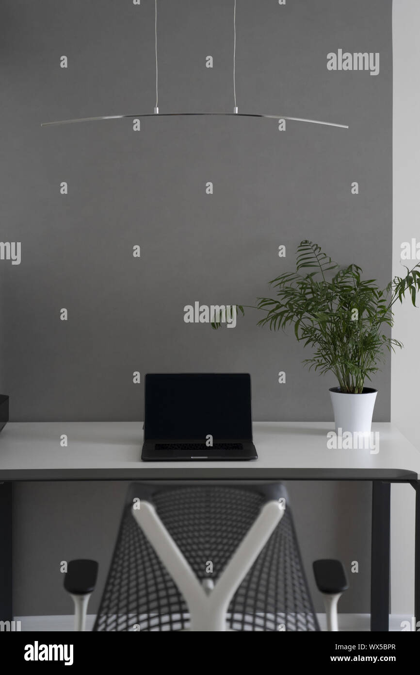 Comfortable workspace hi-res stock photography and images - Alamy