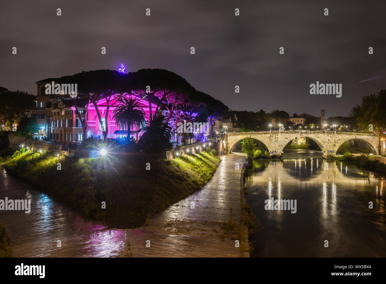 Ponte garibaldi hi-res stock photography and images - Alamy