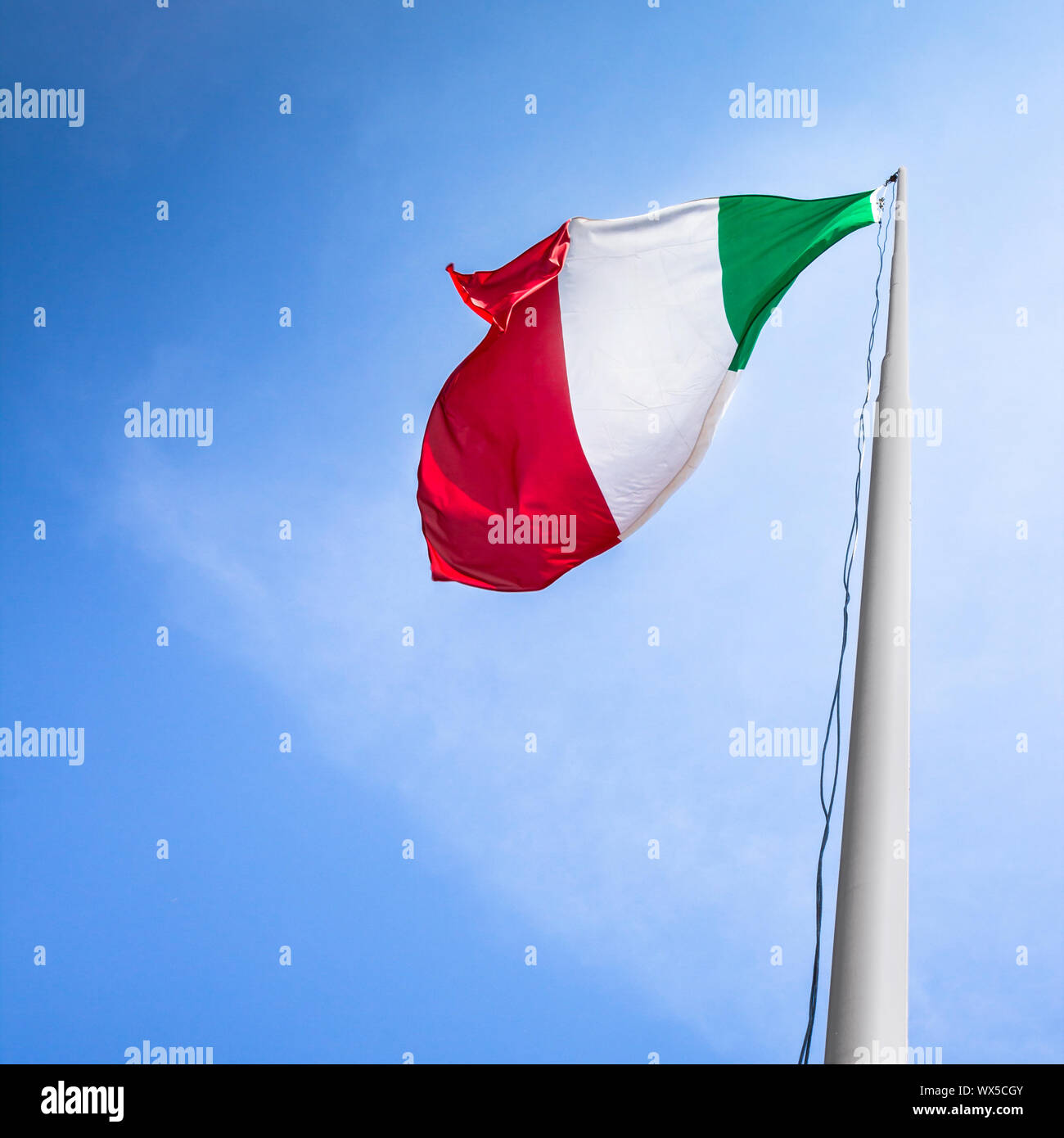 Italia wave hi-res stock photography and images - Alamy