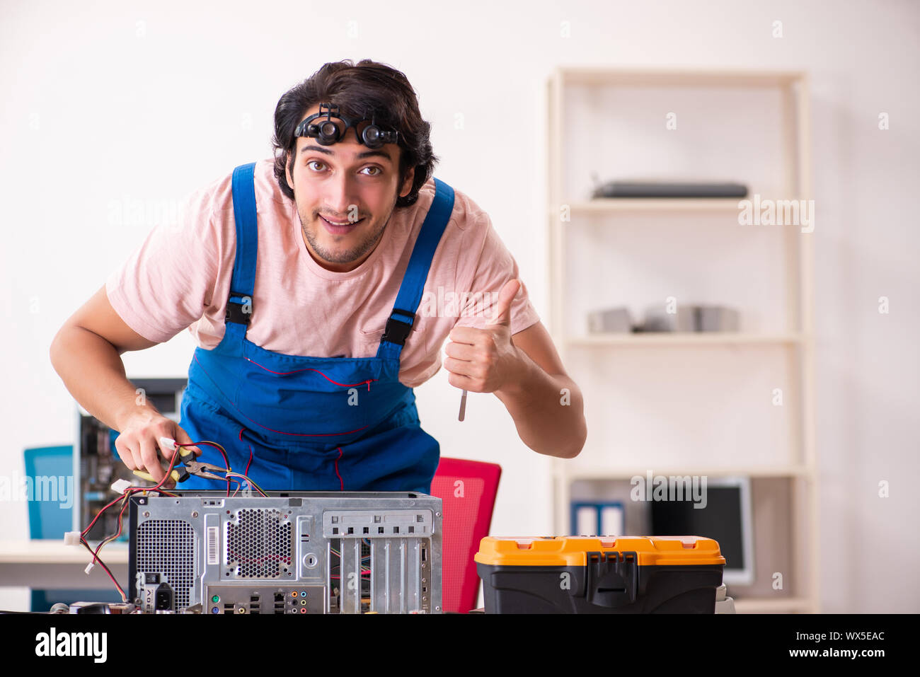 Computer equipm hi-res stock photography and images - Alamy