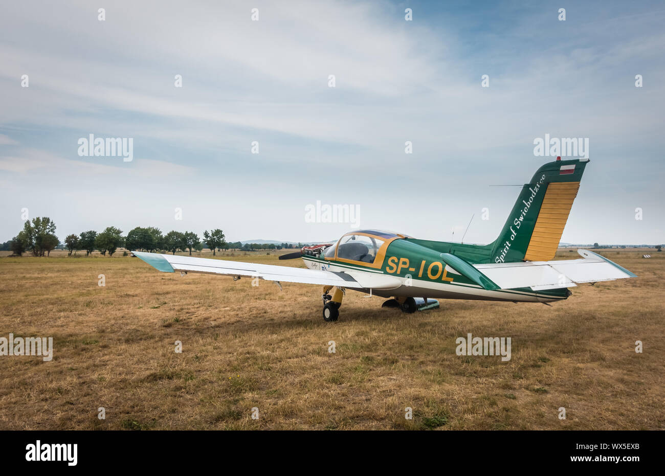 Acrobatic format hi-res stock photography and images - Alamy