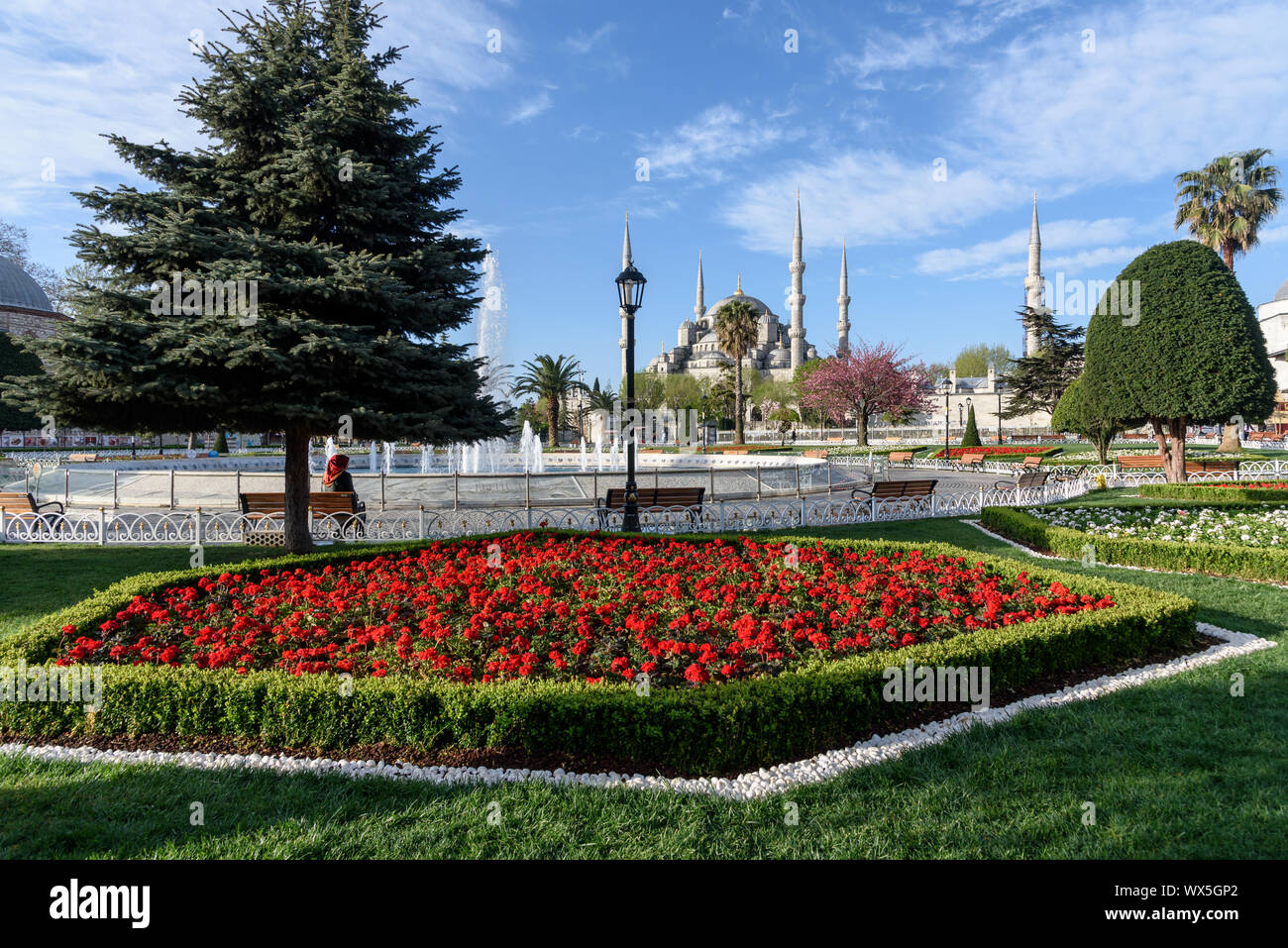 Sultan Mehmet Mosque Garden View Istanbul Turkey Stock Photo - Alamy