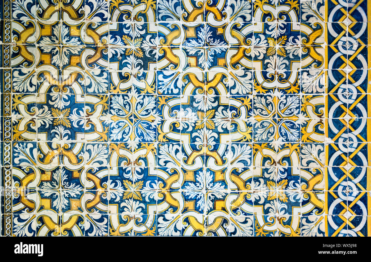 Vintage azulejos, traditional Portuguese tiles Stock Photo - Alamy
