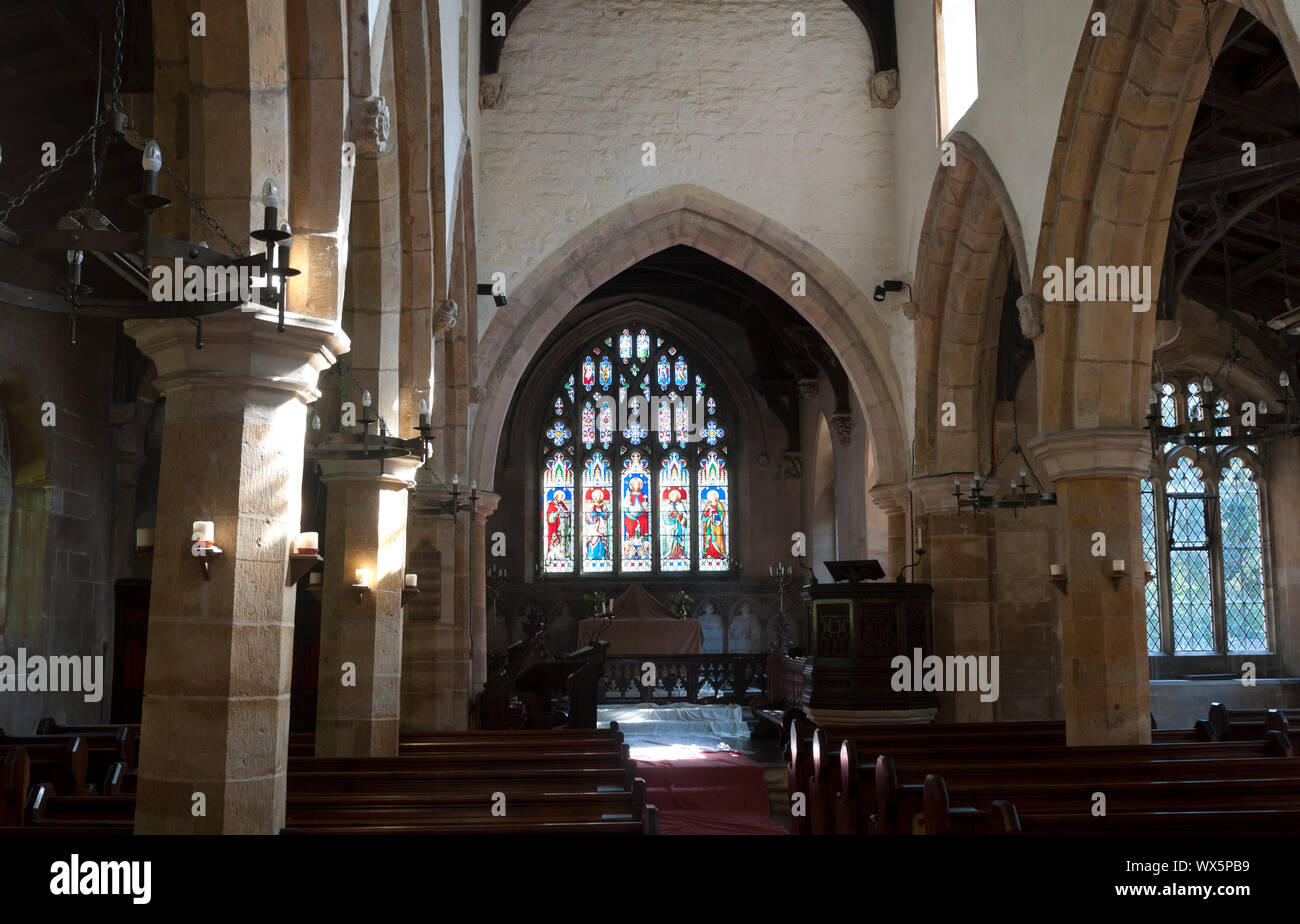 Inside st thomas church hi-res stock photography and images - Alamy